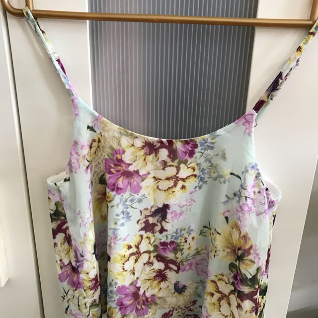 Flower Top, Women's Fashion, Tops, Blouses on Carousell