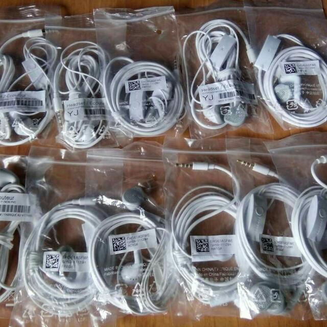 samsung yj original headset, Audio, Earphones on Carousell