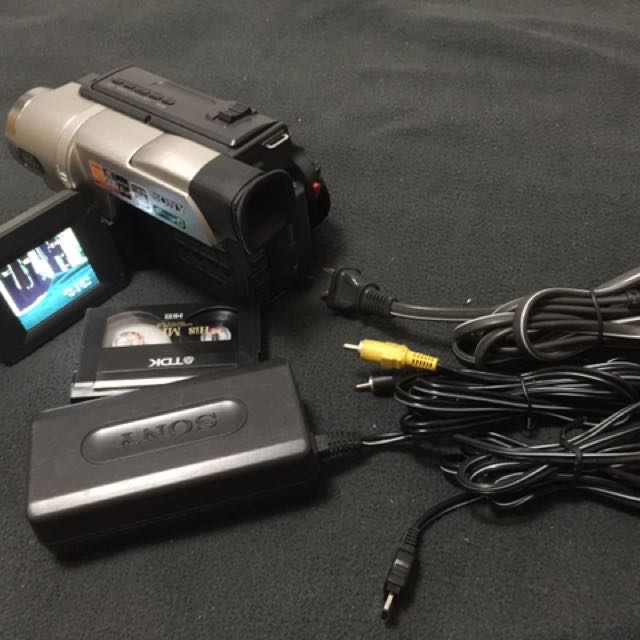 Sony Handycam Hi8 Video Camera / Player, Photography, Video Cameras on ...