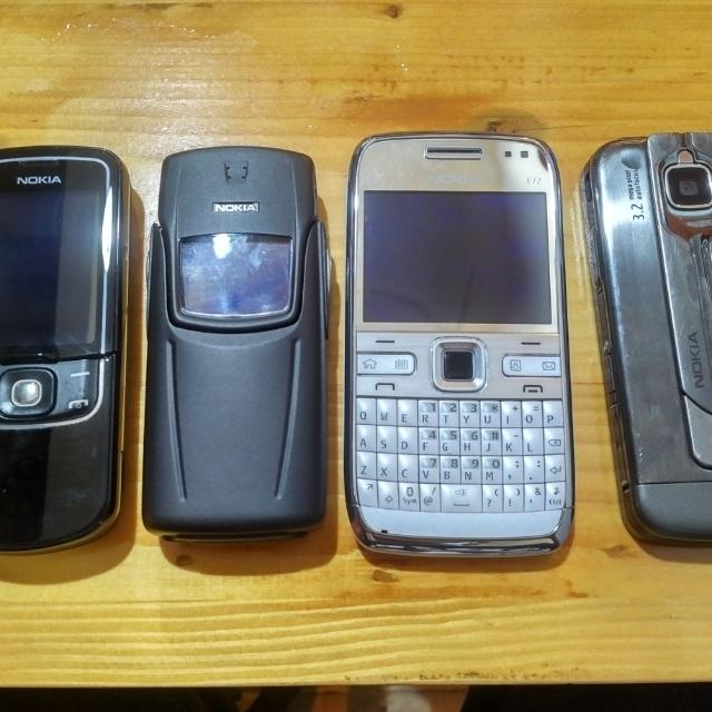 BUYING YOUR Old 2G/3G PHONES, Bulletin Board, Looking For on Carousell