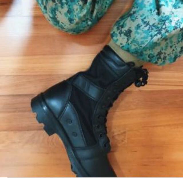 Saf Boot, Bulletin Board, Looking For on Carousell