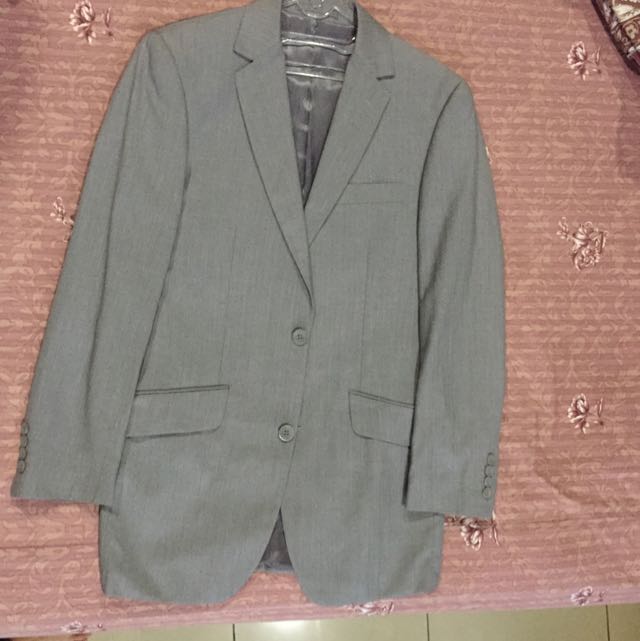 Connor Grey Suit Jas Tuxedo, Fesyen Pria, Pakaian di Carousell