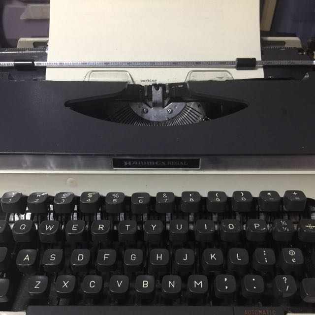 Hanimex Regal Typewriter, Hobbies & Toys, Memorabilia & Collectibles ...