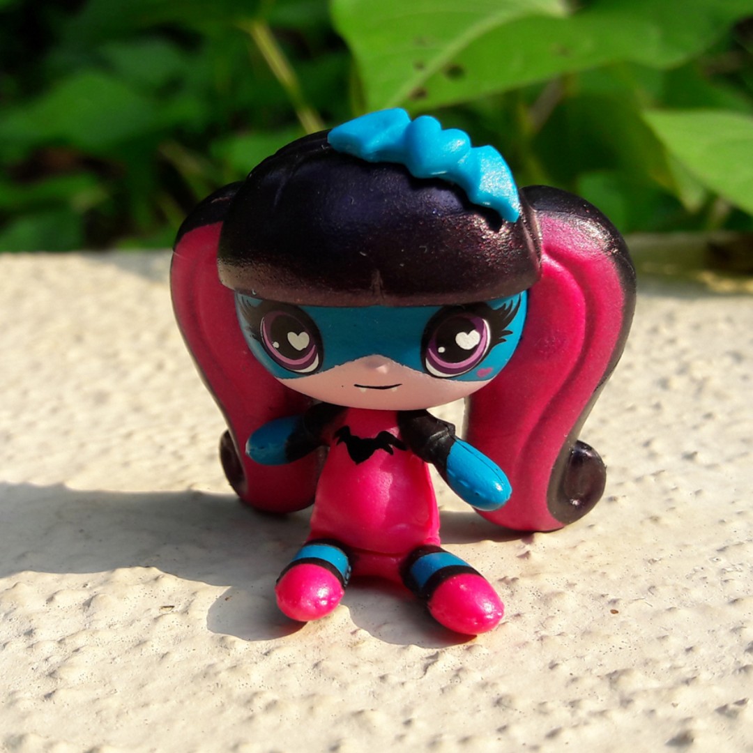 Monster High Minis Series 1: Power Ghouls I Draculaura, Hobbies & Toys ...