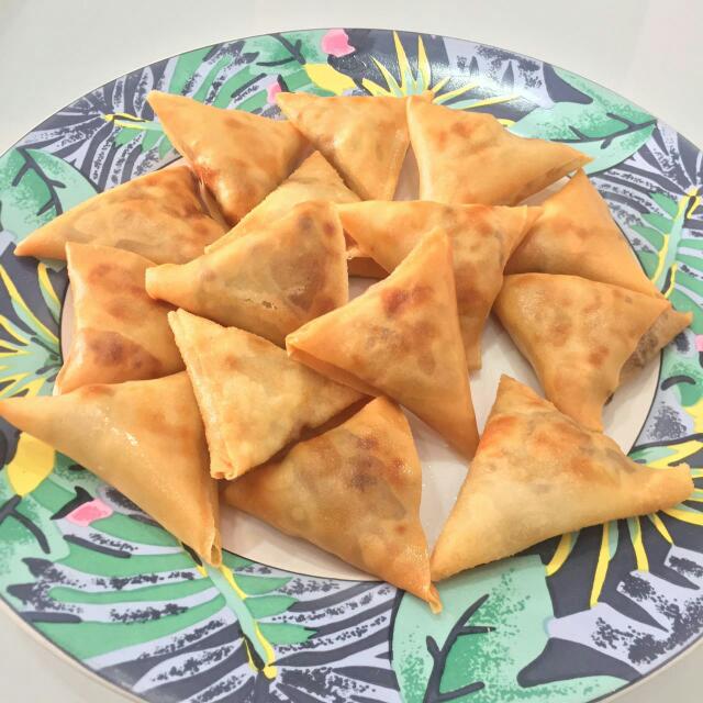 Packed Frozen Samosa (Beef), Food & Drinks, Chilled & Frozen Food on ...