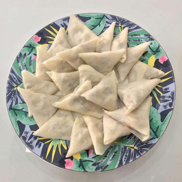 Packed Frozen Samosa (Beef), Food & Drinks, Chilled & Frozen Food on ...