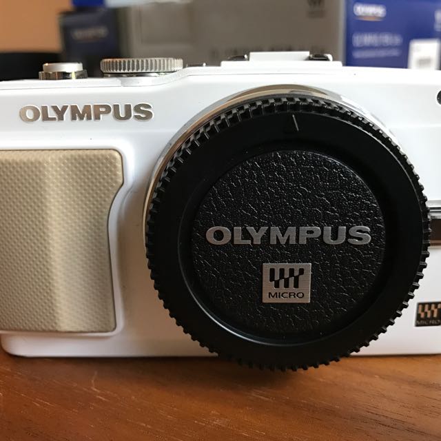 Olympus EPL-5 With Electronic Viewfinder VF4, Photography, Cameras on ...