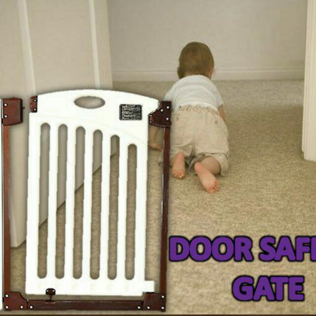 Door Safety Gate, Babies & Kids, Baby Nursery & Kids Furniture, Safety ...