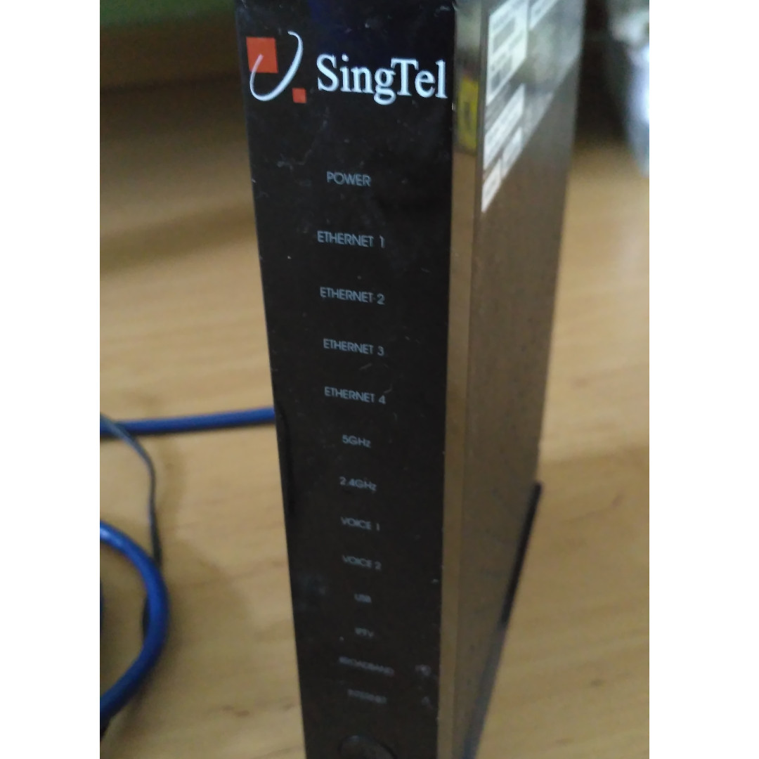 Singtel Aztech Dual Band Router 2.4 and 5ghz, Computers & Tech ...