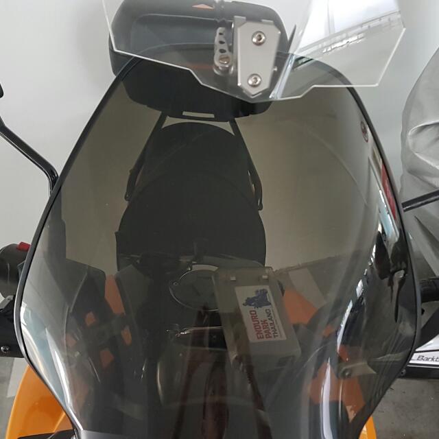 Black Edge Guard Installation For Motorbike Windshield/Fairing Edge ...