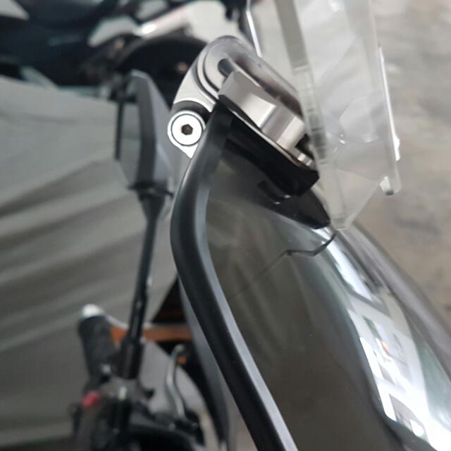 Black Edge Guard Installation For Motorbike Windshield/Fairing Edge ...