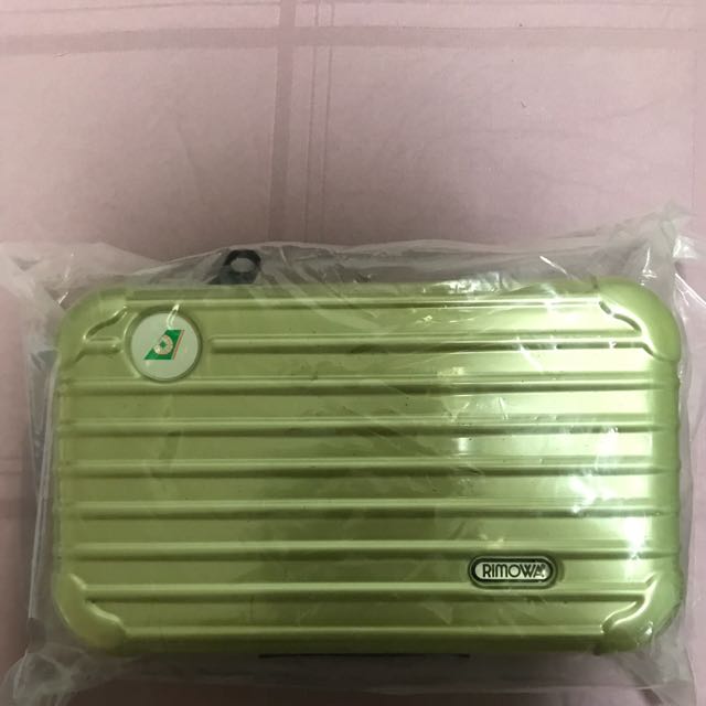 EVA Air Rimowa Toiletries Kit Authentic, Men's Fashion, Watches ...