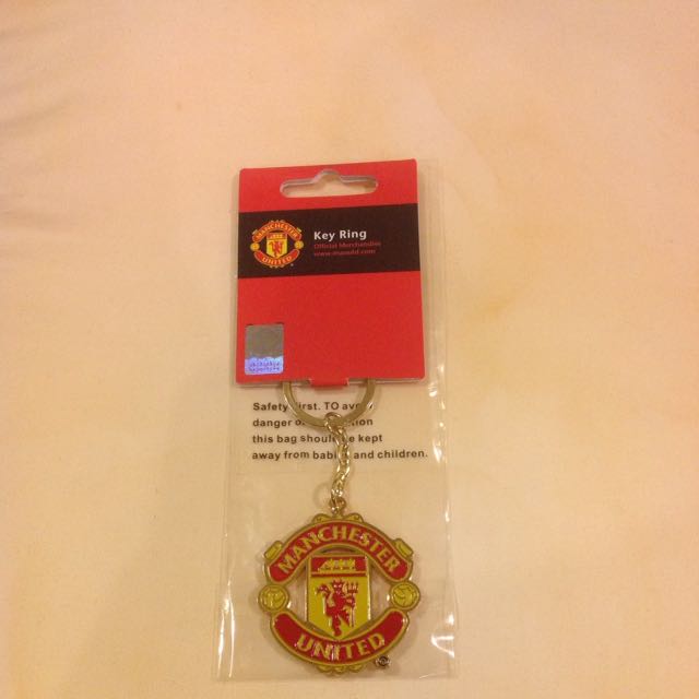 Official Manchester United Key chain, Everything Else on Carousell