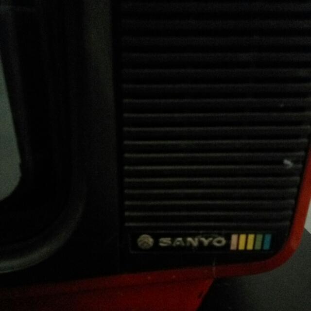 Vintage Sanyo Colour TV, Hobbies & Toys, Collectibles & Memorabilia ...