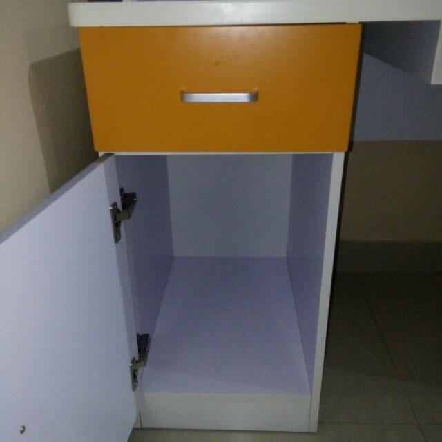 Meja Belajar Informa - NEW, Perabotan Rumah di Carousell