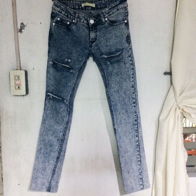 Distressed Washed Maong/Denim Pants, Women's Fashion, Bottoms, Jeans on ...