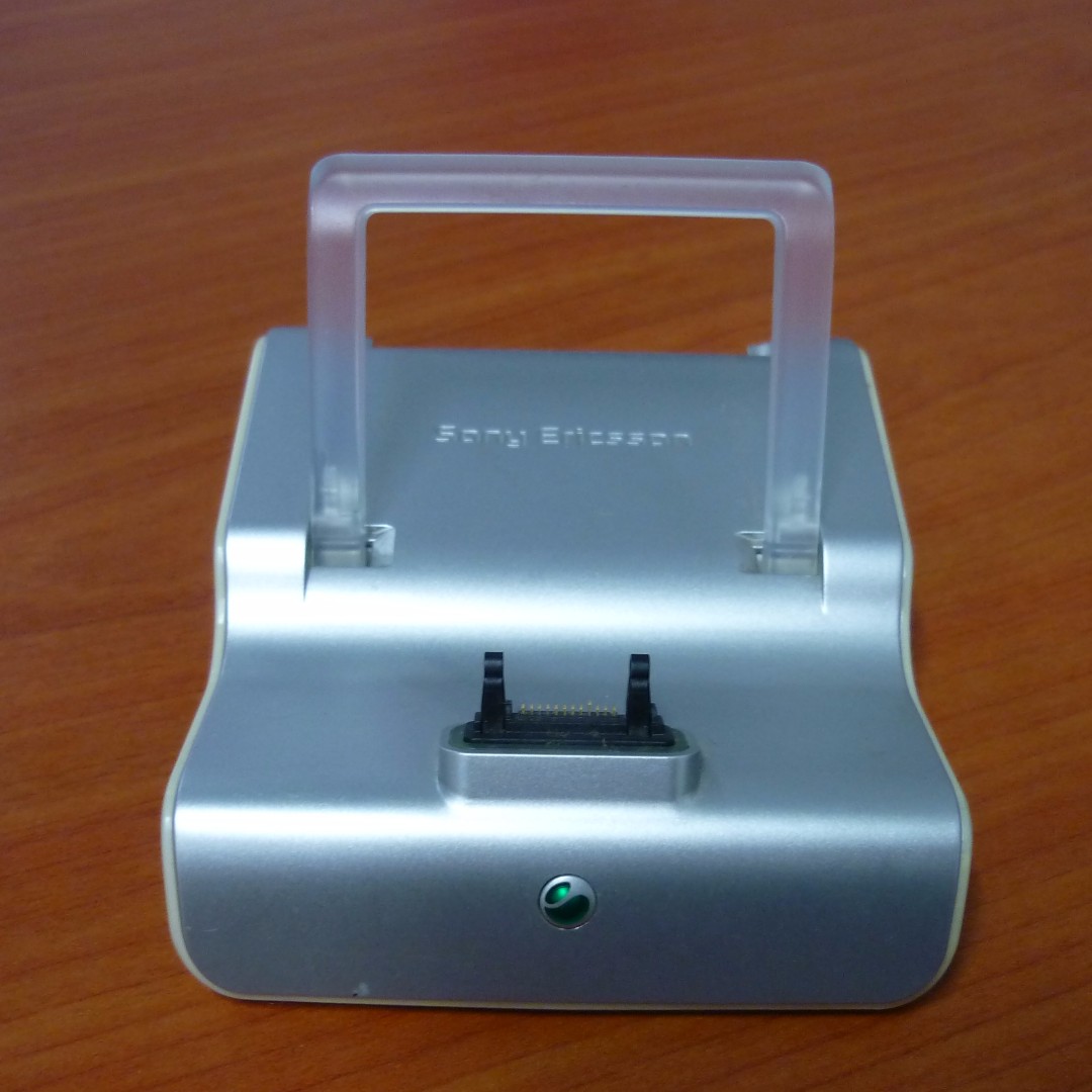 Sony Ericsson charging Station or Stand, Furniture & Home Living, Home ...