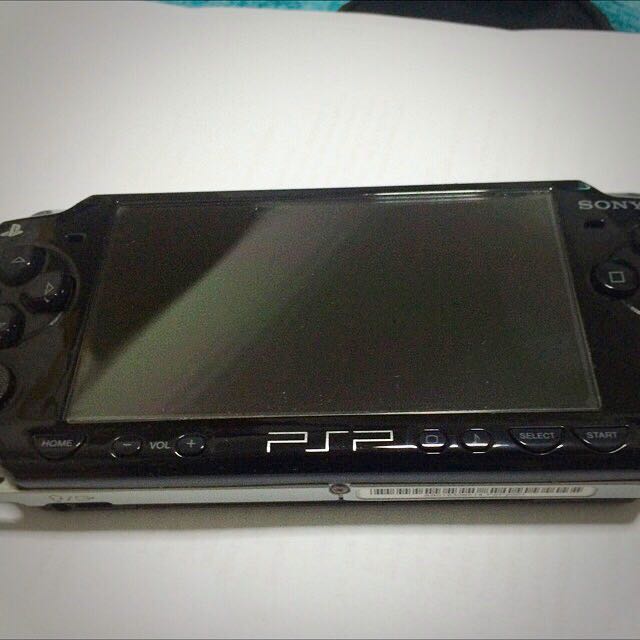 Sony PSP 2001 Piano Black, Video Gaming, Video Game Consoles ...