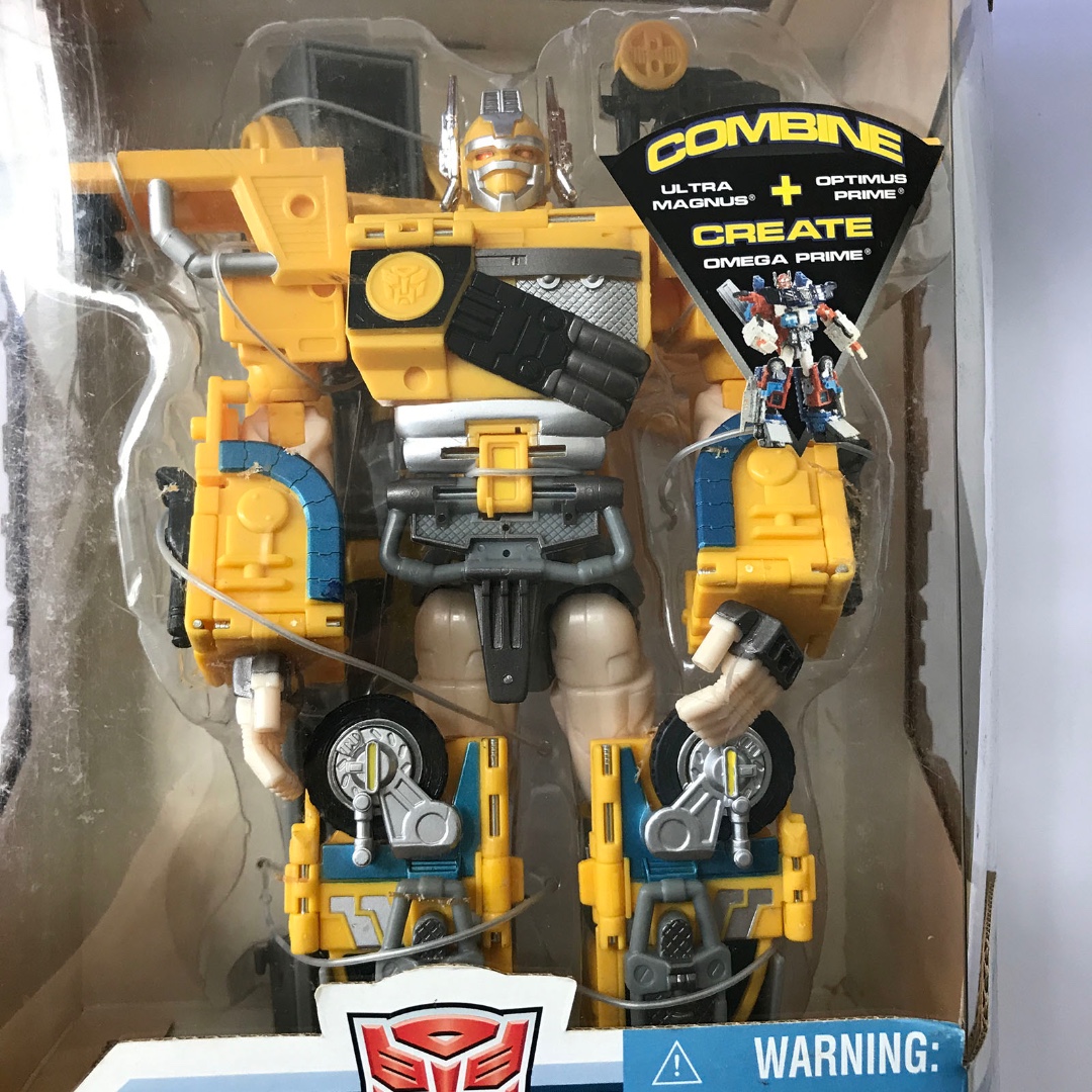 Yellow Fire Convoy Optimus Prime Sam's Club Exclusive Banana MISB ...