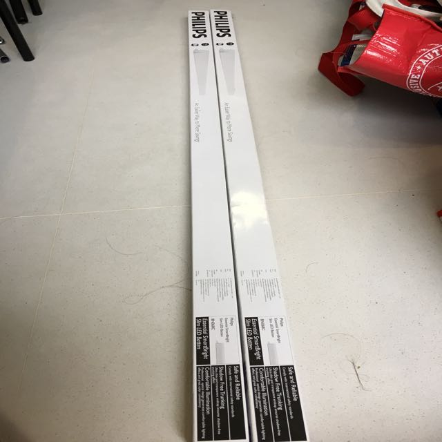 Light T5 Led Phillips Essential SmartBright Slim LED Batten Bn068C ...