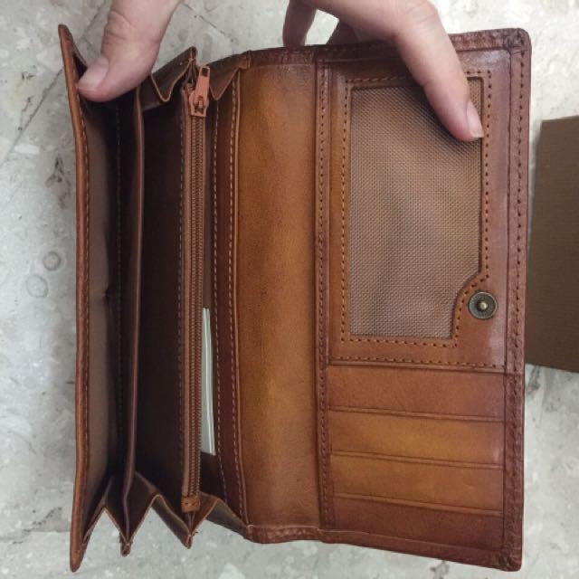 Pratesi Firenze Wallet, Women's Fashion, Bags & Wallets, Wallets & Card ...