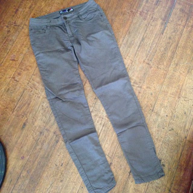 Light Brown Jeans, Women's Fashion, Bottoms, Jeans on Carousell