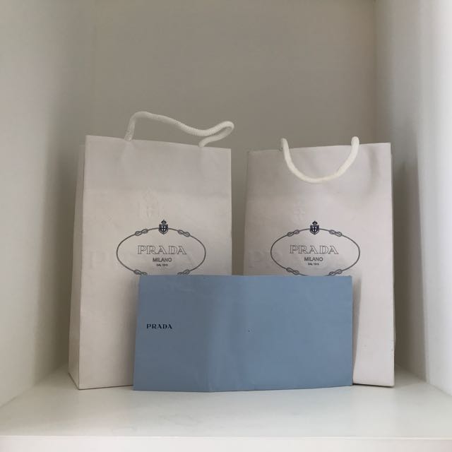 PRADA Wallet (Original 100%), Fesyen Pria, Tas & Dompet di Carousell