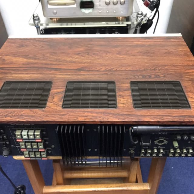 Vintage Luxman R1500 Receiver, Audio, Other Audio Equipment on Carousell