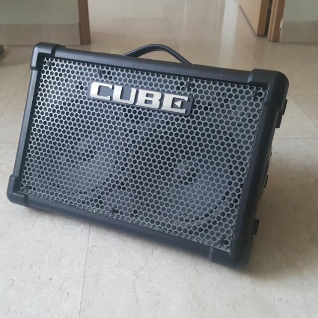 Roland Cube Street EX Amplifier, Hobbies & Toys, Music & Media, Musical ...