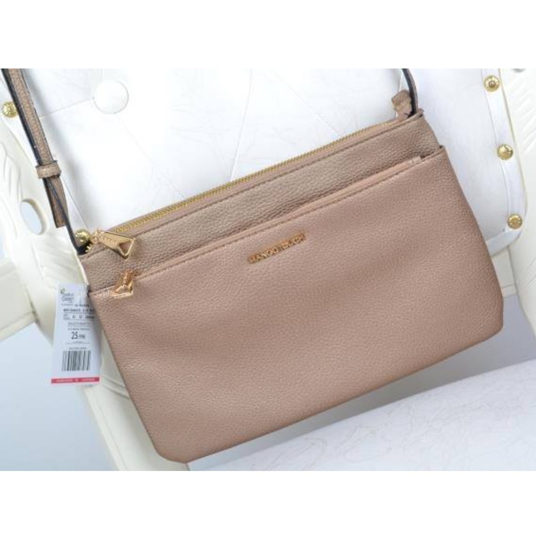 Auth. Mango Touch Metallic Gold Double Compartment Sling Bag, Women's ...