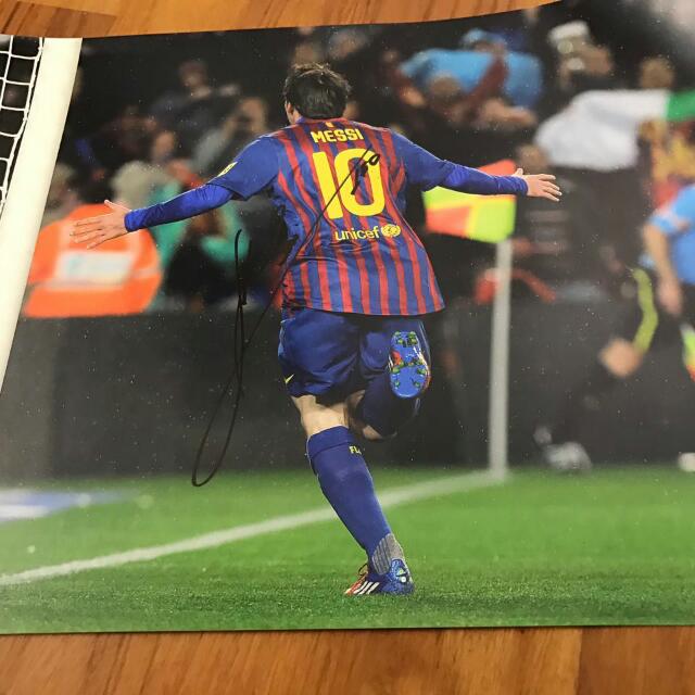 Lionel Messi Signed Poster With Certificate Of Authenticity on Carousell