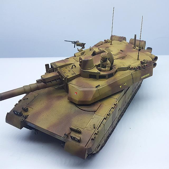 " French Cheetah " Leclerc Main Battle Tank / 1:35 Scale Model ...