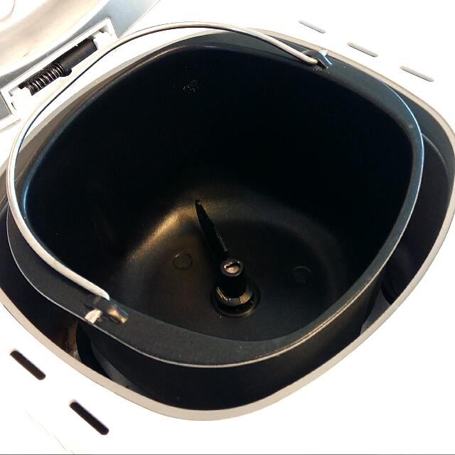 Innoware Bread Maker, TV & Home Appliances, Kitchen Appliances ...