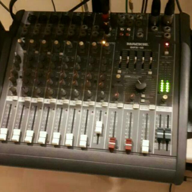 Mackie DFX12 -Channel Integrated Live / Studio Multi Effects Mixer ...