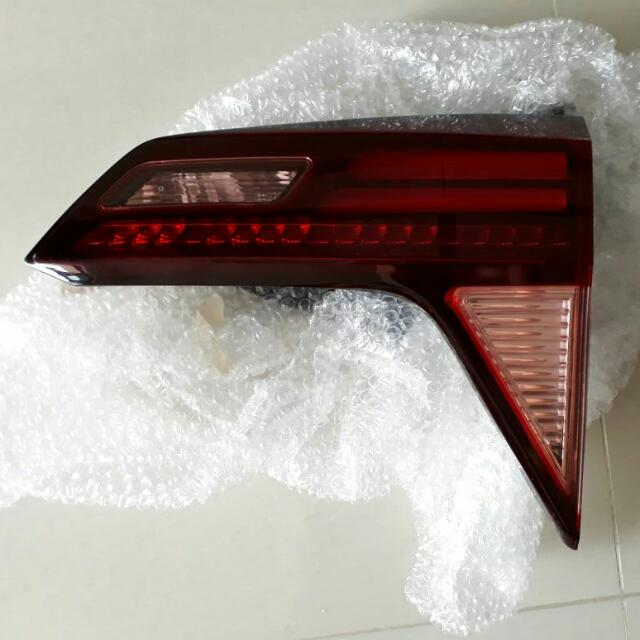 Vezel Hybrid Tail Light (Right Side Inner Only), Car Accessories on ...
