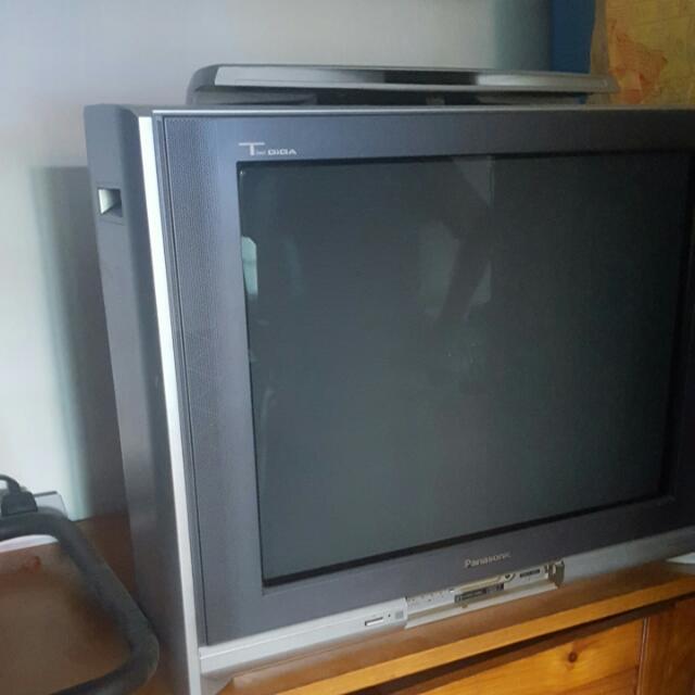 32 Inch Flat Screen 100 Hertz CRT Television, TV & Home Appliances, TV ...