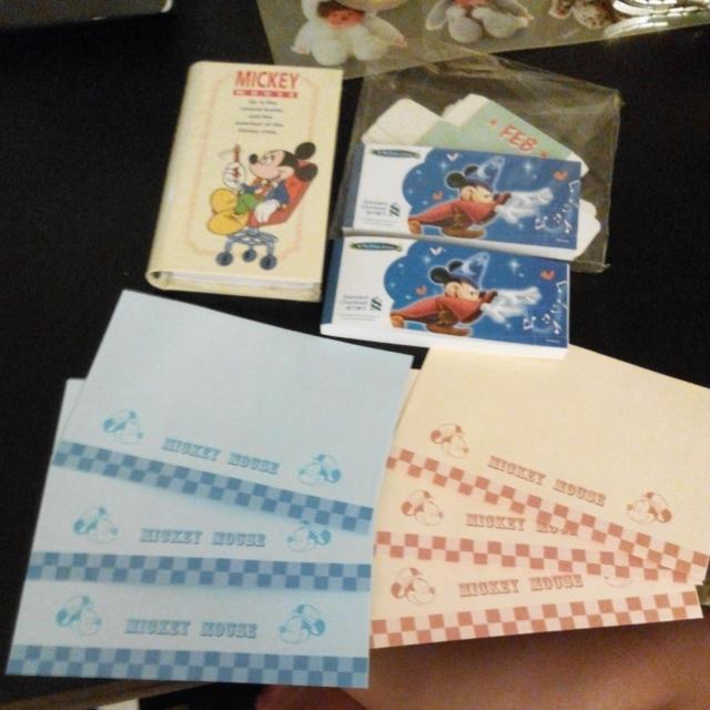 【New】米奇老鼠Mickey Mouse Note Book Envelope Letter Paper 記事簿+信封+便條紙, 興趣及遊戲 ...