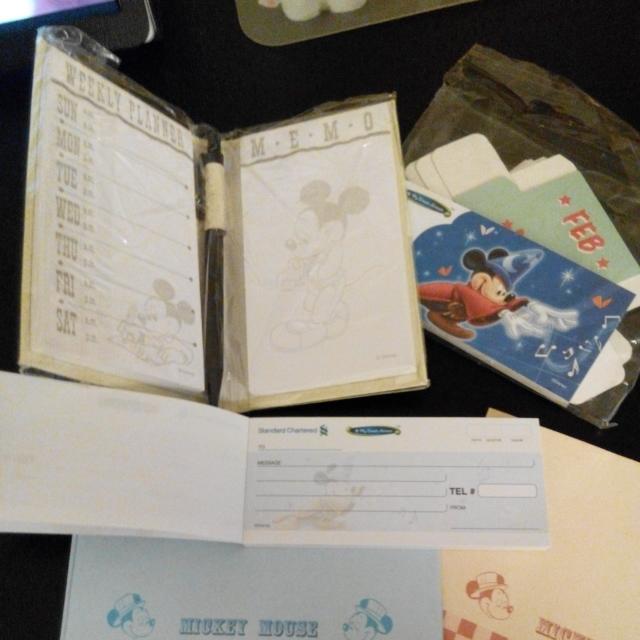 【New】米奇老鼠Mickey Mouse Note Book Envelope Letter Paper 記事簿+信封+便條紙, 興趣及遊戲 ...