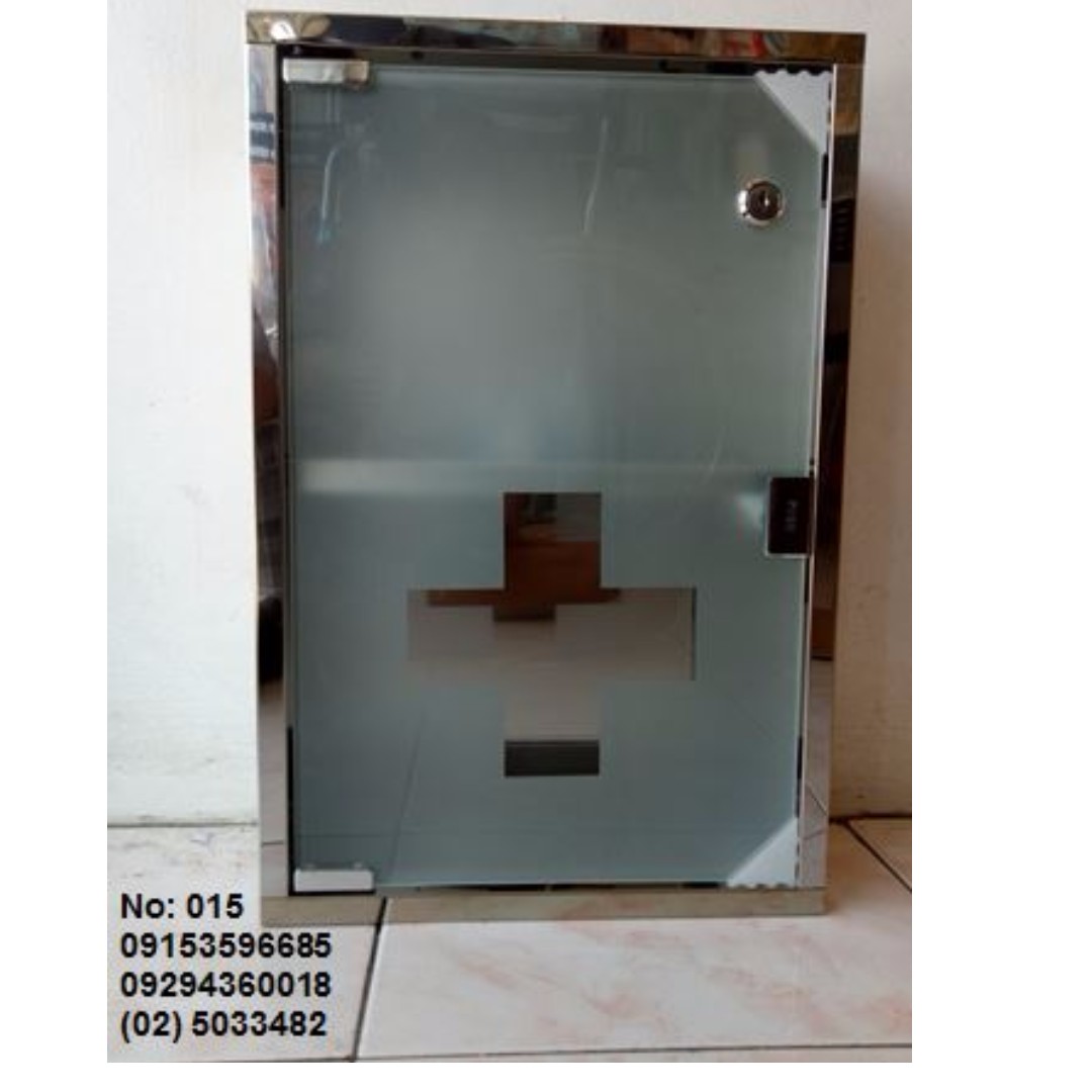 CASCADE Stainless Steel First Aid Cabinet, Health & Nutrition, Medical ...