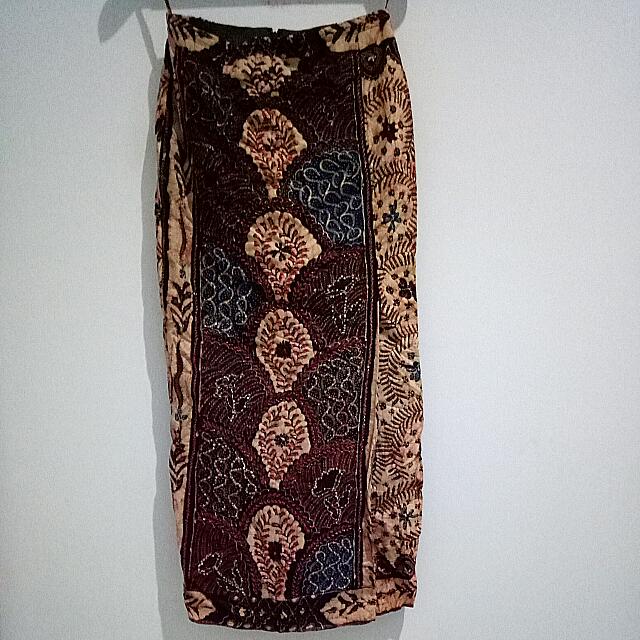 Rok Panjang Etnik Batik Payet, Fesyen Wanita, Pakaian Wanita di Carousell