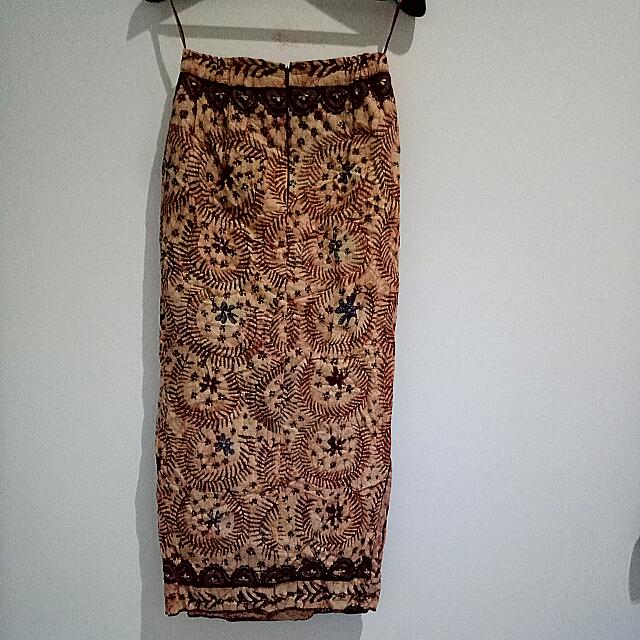 Rok Panjang Etnik Batik Payet, Fesyen Wanita, Pakaian Wanita di Carousell