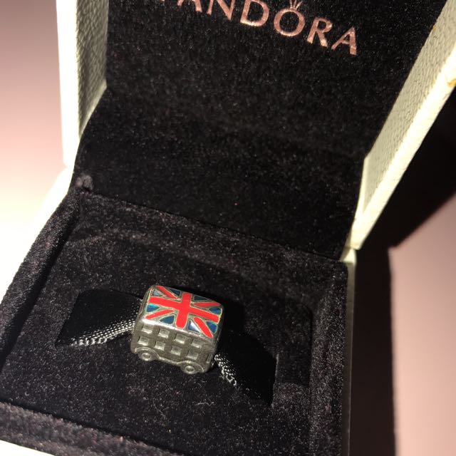 Pandora Union Jack Bus Charm, Women's Fashion, Watches & Accessories ...