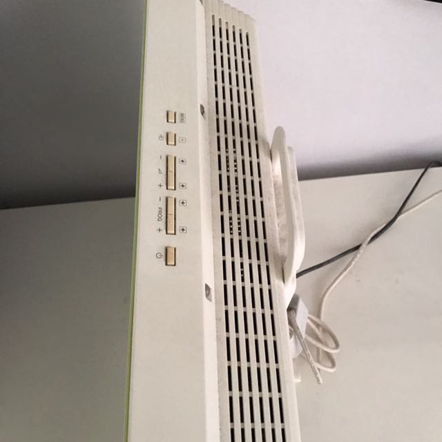 Sony BRAVIA 20 Inch LCD Tv, TV & Home Appliances, TV & Entertainment ...