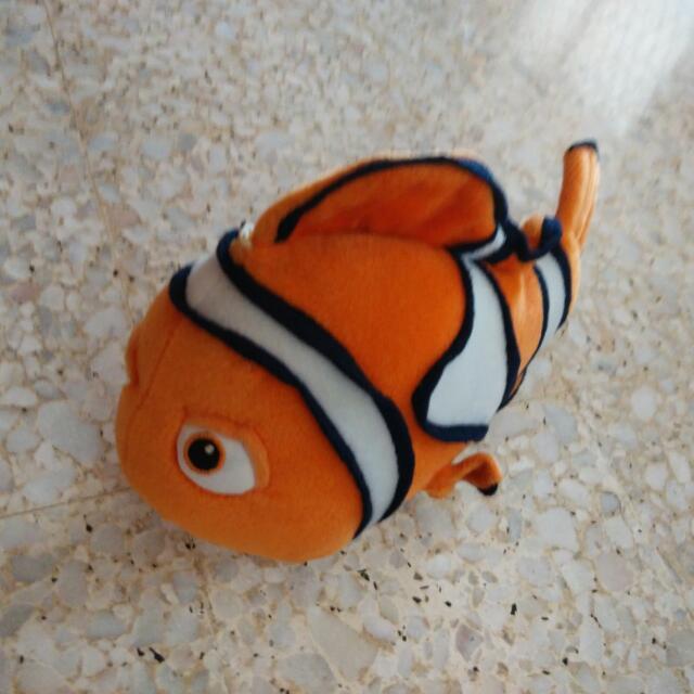 Finding Nemo Doll, Hobbies & Toys, Collectibles & Memorabilia, Vintage ...