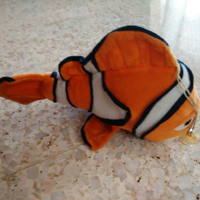 Finding Nemo Doll, Hobbies & Toys, Collectibles & Memorabilia, Vintage ...