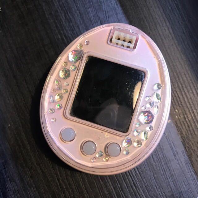 Tamagotchi P, Hobbies & Toys, Toys & Games on Carousell