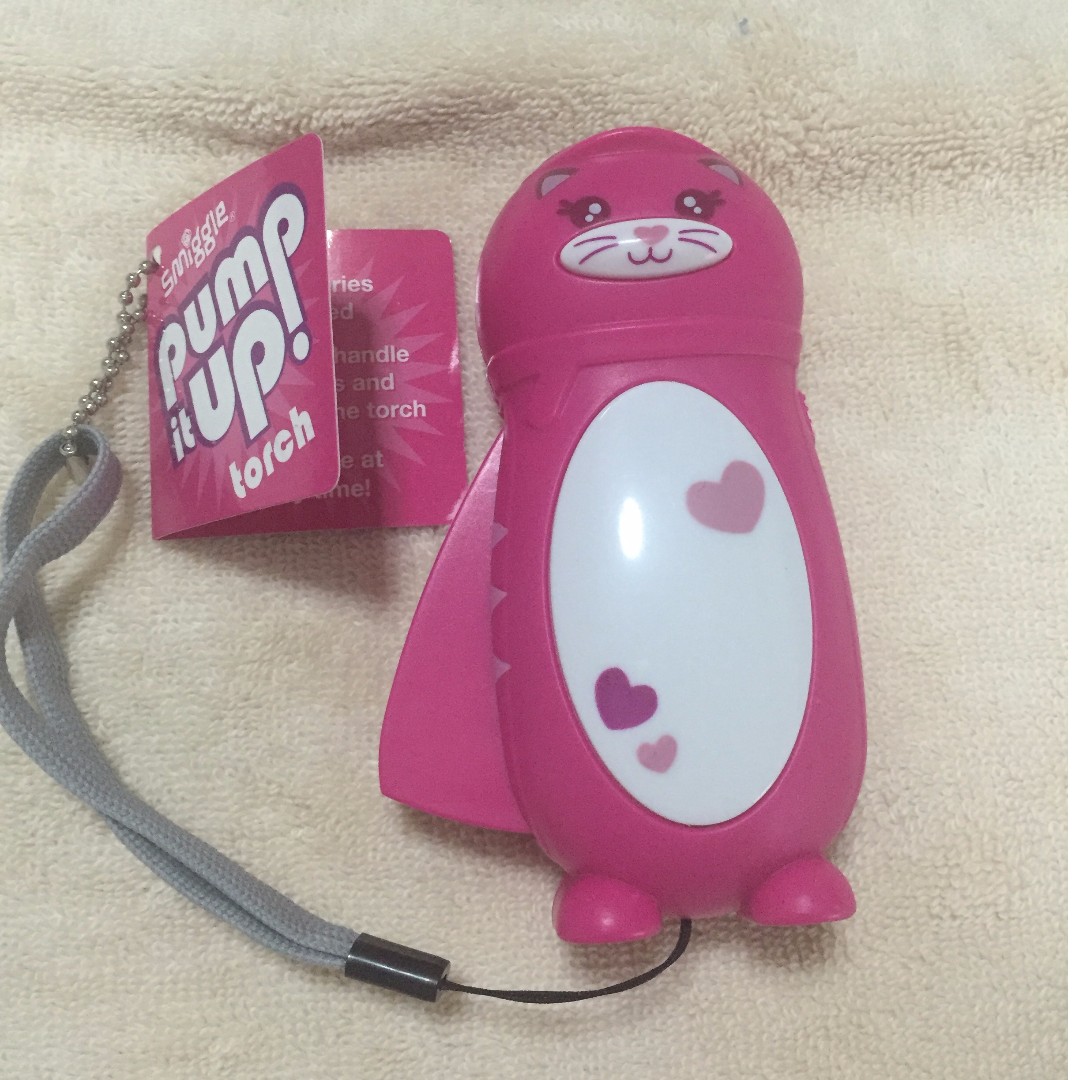 Brand New Authentic Smiggle Pump Power Torch, Babies & Kids, Bathing ...