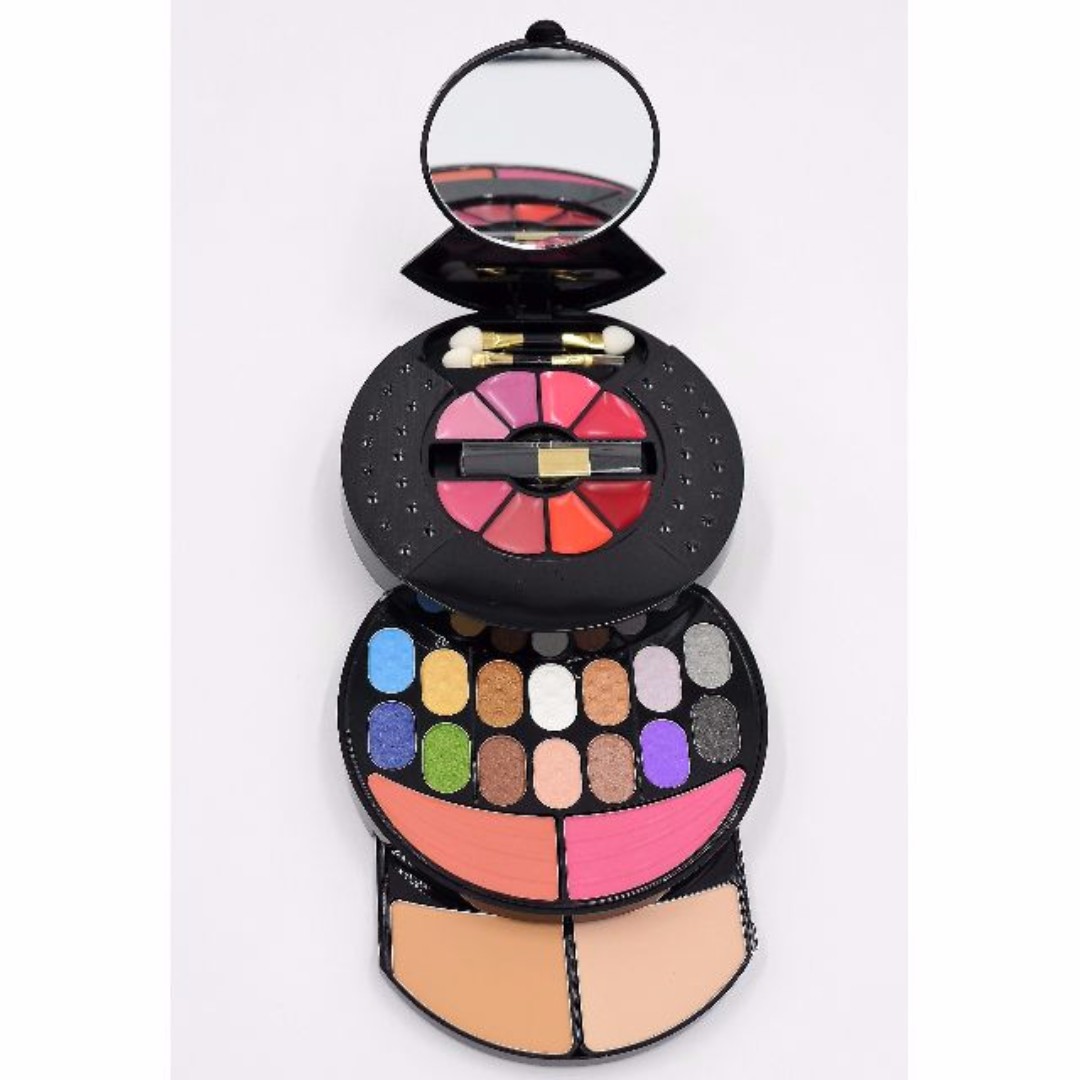 FUSO Cosmetics 30 Piece Make Up Kit, Beauty & Personal Care, Face ...