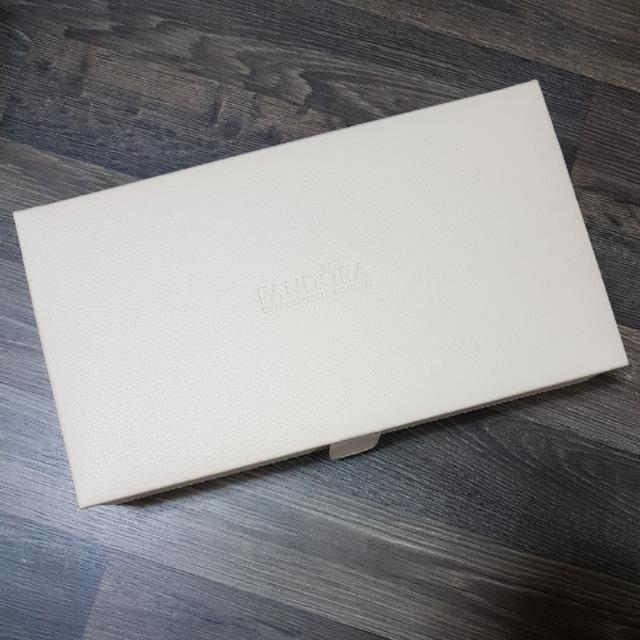 Authentic Pandora Jewellery Box, Women's Fashion, Jewelry & Organisers ...