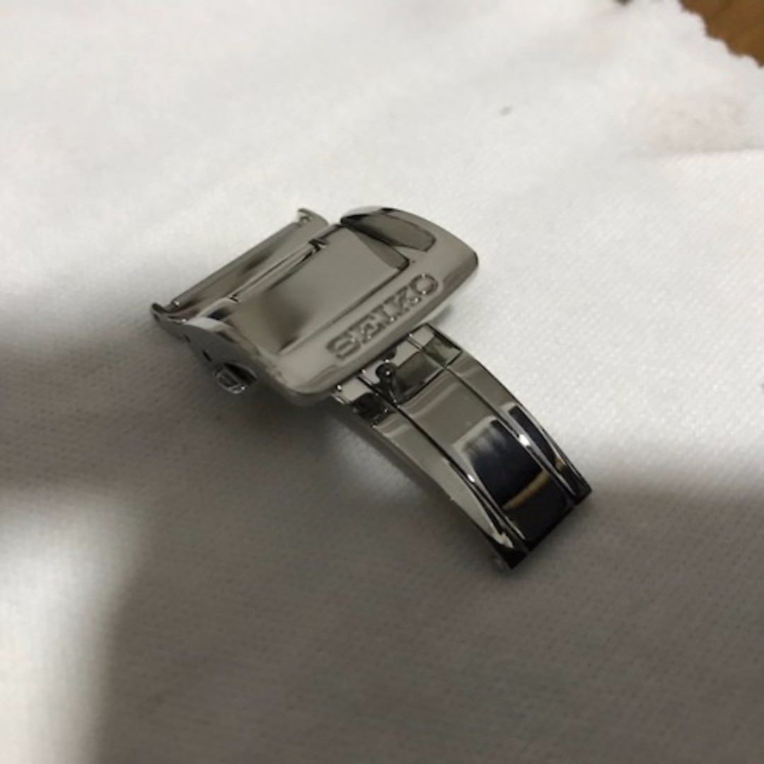 Seiko butterfly deployment clasp, Men's Fashion, Watches & Accessories ...